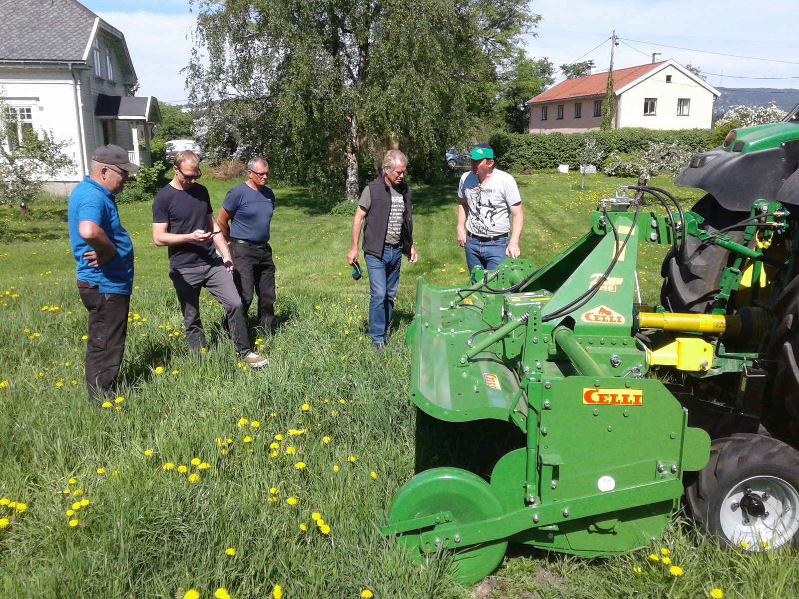 The king of Norway also chooses Celli's "bio" Tillers - Celli